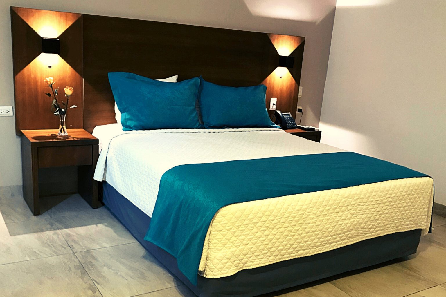Habitación Matrimonial – Aquamarina Hotel